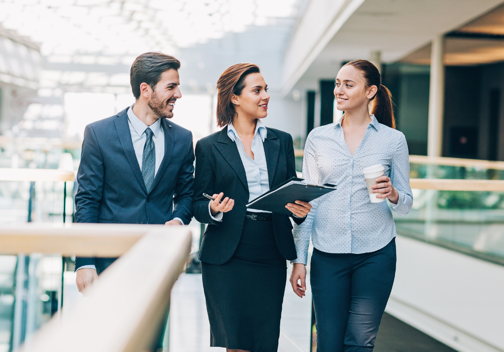 Vpliv vodstva na zadovoljstvo zaposlenih - FirstClass